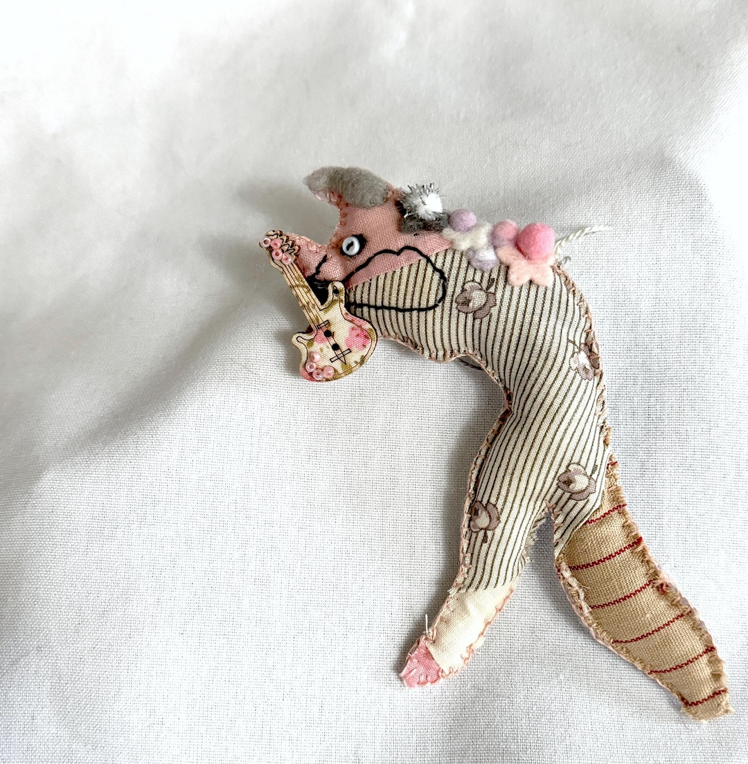 Pink Grey Fox / Quilty Critter / Folk Art / OOAK / Souvenir Ornaments ...