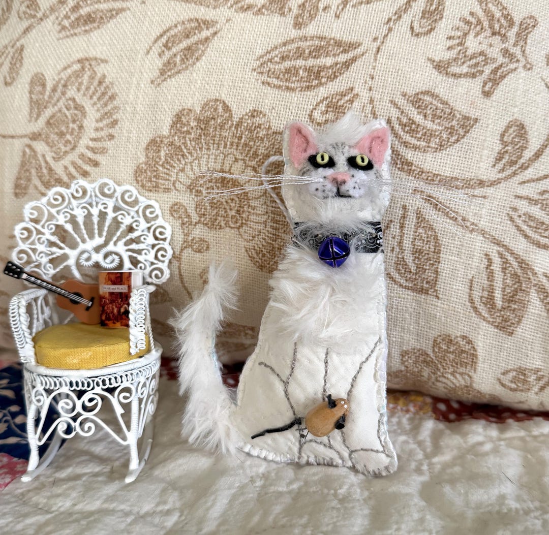 White Mouser Silly Face Pussycat / OOAK / Folk Art / Ornament / Quilty ...