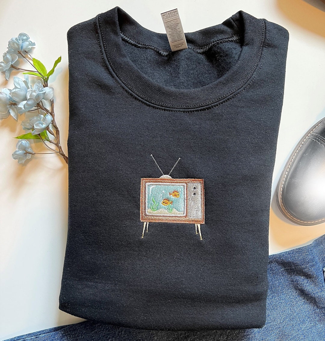 Aquarium Television Set Embroidered Sweatshirt | Aquarium Fish Shirt ...