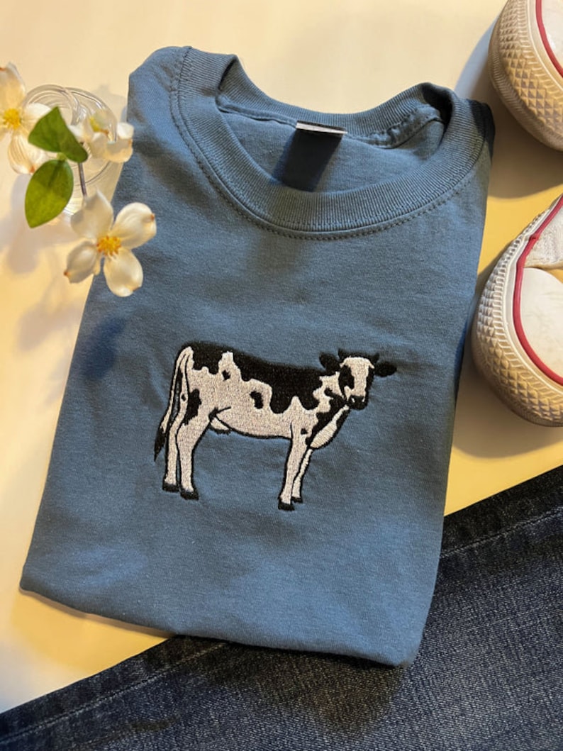 Cow Embroidered Crewneck T-shirt: Cottagecore Farmer Gift - Etsy