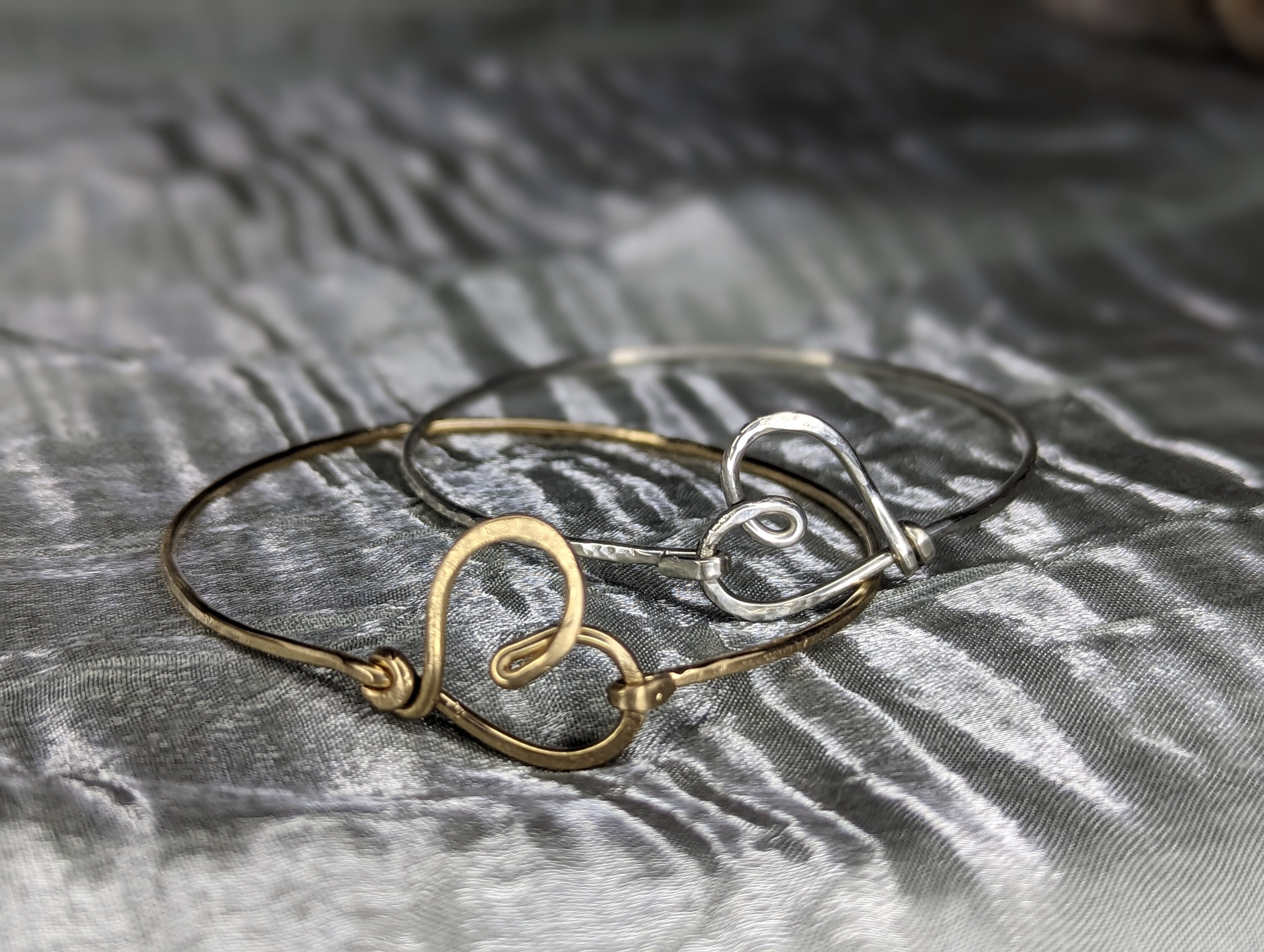 Wire heart bracelet store