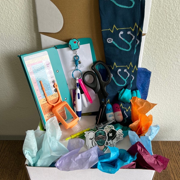 Nurse Essentials Gift Box - 60+ Gift Ideas for 2024