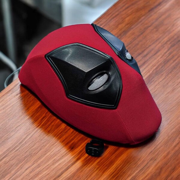 Deadpool blinking mask - Etsy.de