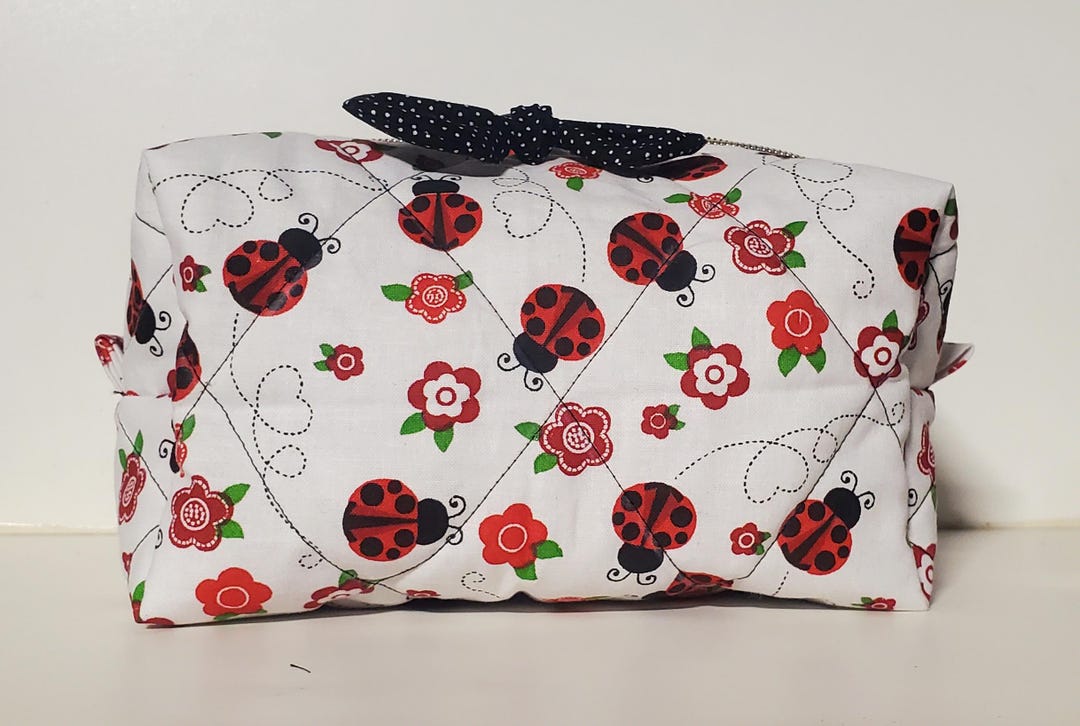 Cute Ladybug-makeup Bag,polka-dot Toiletry Organizer,trendy Quilted ...