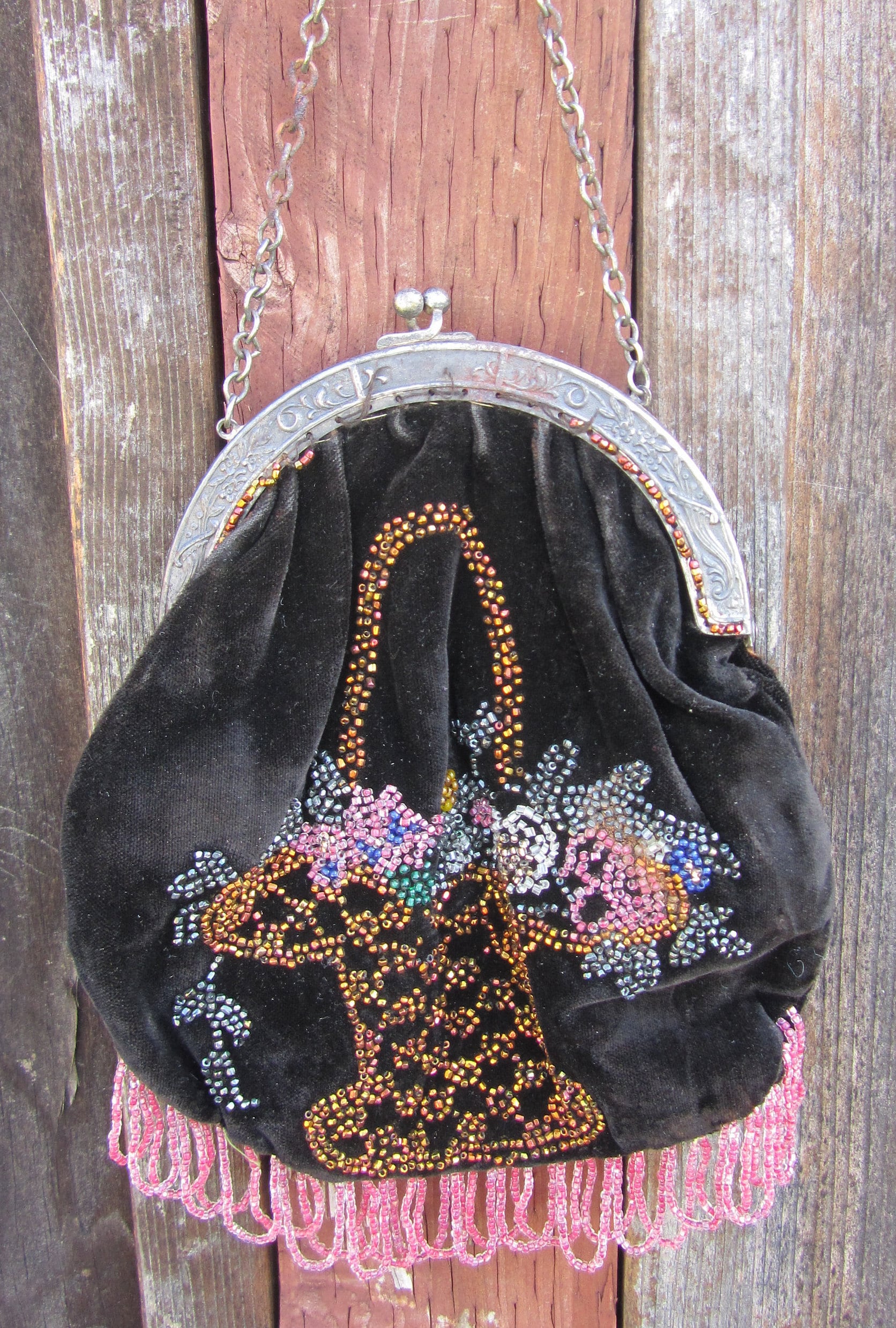 Antique Victorian 1910s French Black Velvet Beaded Flower Basket Purse ...