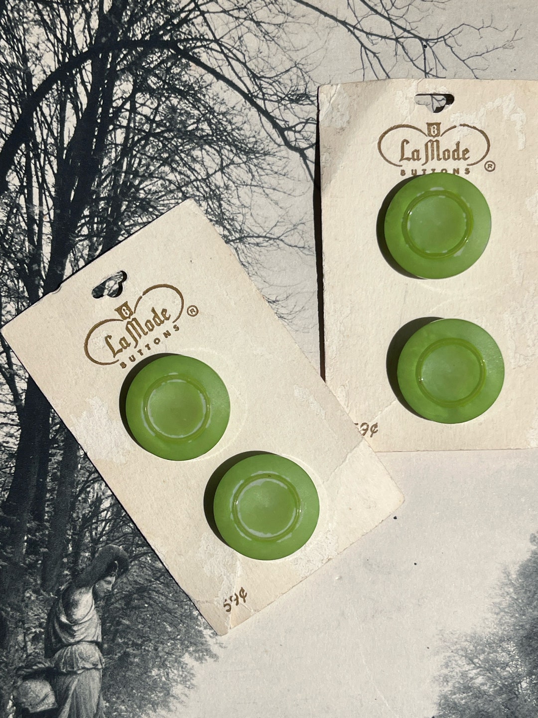 4 Vintage Bright Lime Green Round 1970’s Buttons - Etsy