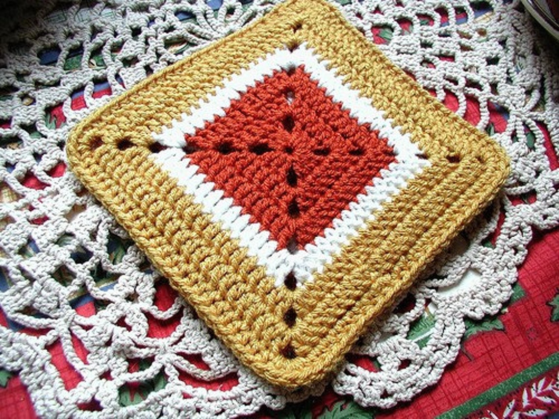 DOWNLOADABLE PDF PATTERN - Buckster's Groovy Granny Square Pot Holders - Etsy