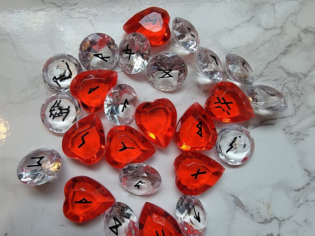 Elder Futhark Rune Set – White Diamonds & Red Hearts - Etsy