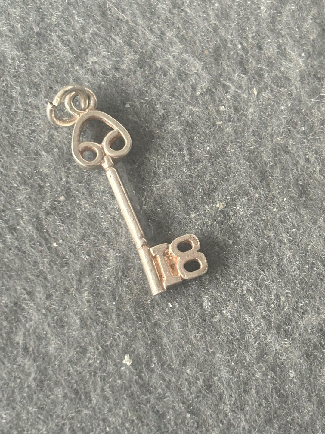 Vintage Sterling Silver 925 Charm Pendant. 18 Key Keys to the Door ...