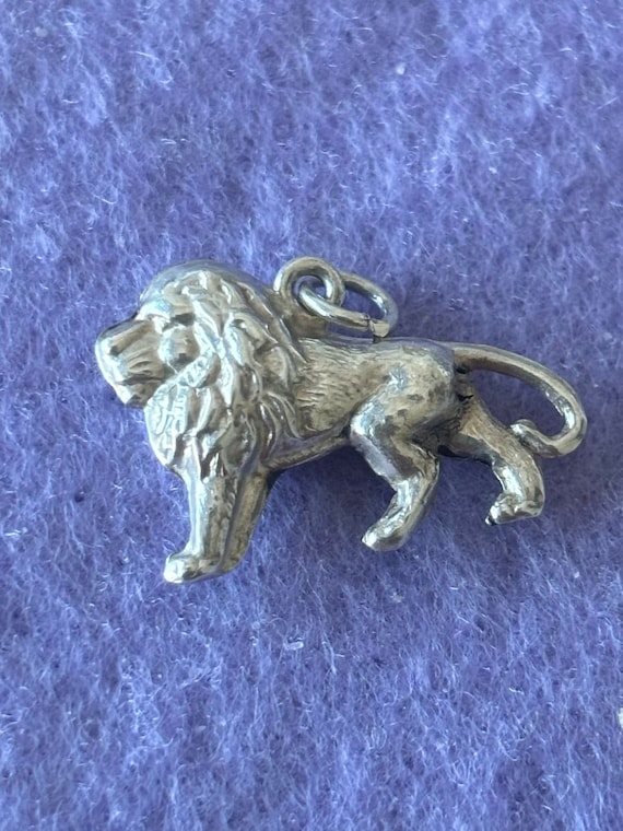 Sterling silver cowardly lion - Gem