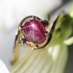 Oval Star Ruby Ring and Twin Side Set Diamonds With 14k Gold Wood ...