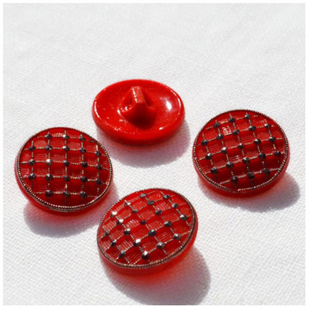 Sewing Buttons 3/4 Red Grid With Silver Accents Glass Self-shank ...