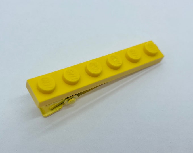 Yellow LEGO® Brick 2x2 With a Yellow SWAROVSKI® Crystal on a Silver ...
