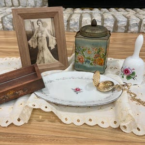 Set of Vintage Grandma Core Home Decor and Trinkets • Genuine Vintage ...