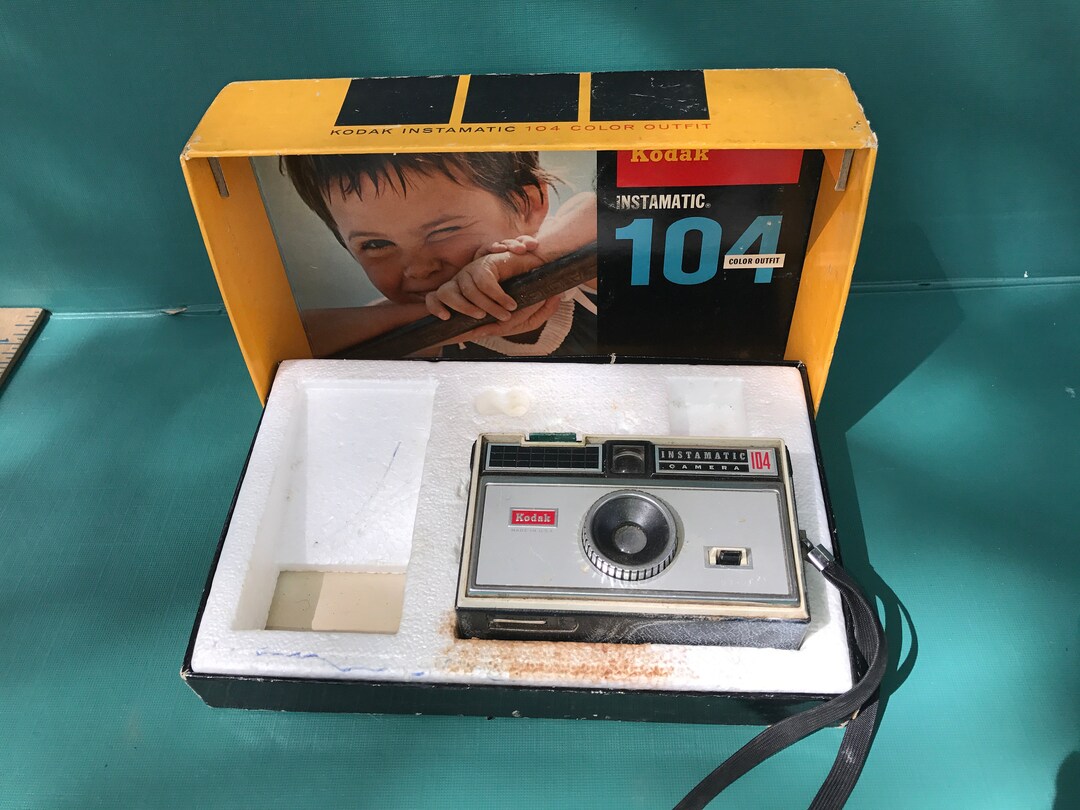 Vintage Kodak Instamatic 104 Camera in Original Box Free Shipping - Etsy