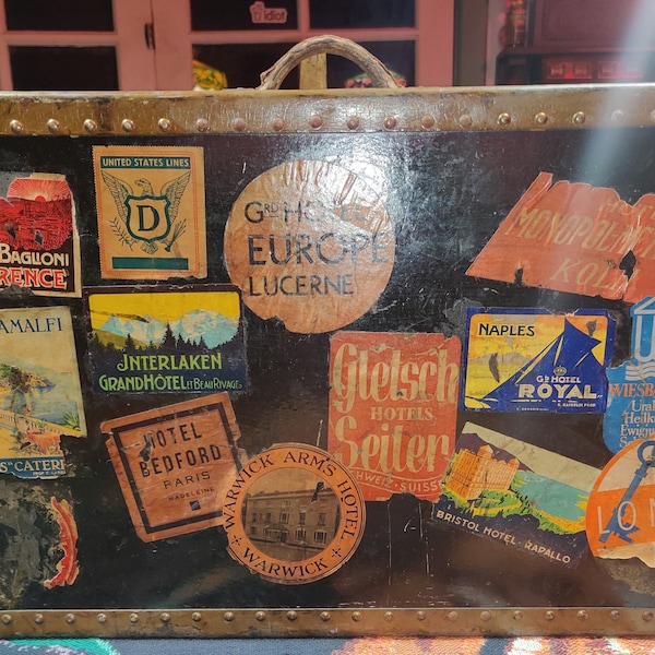 Antique Trunk - Etsy