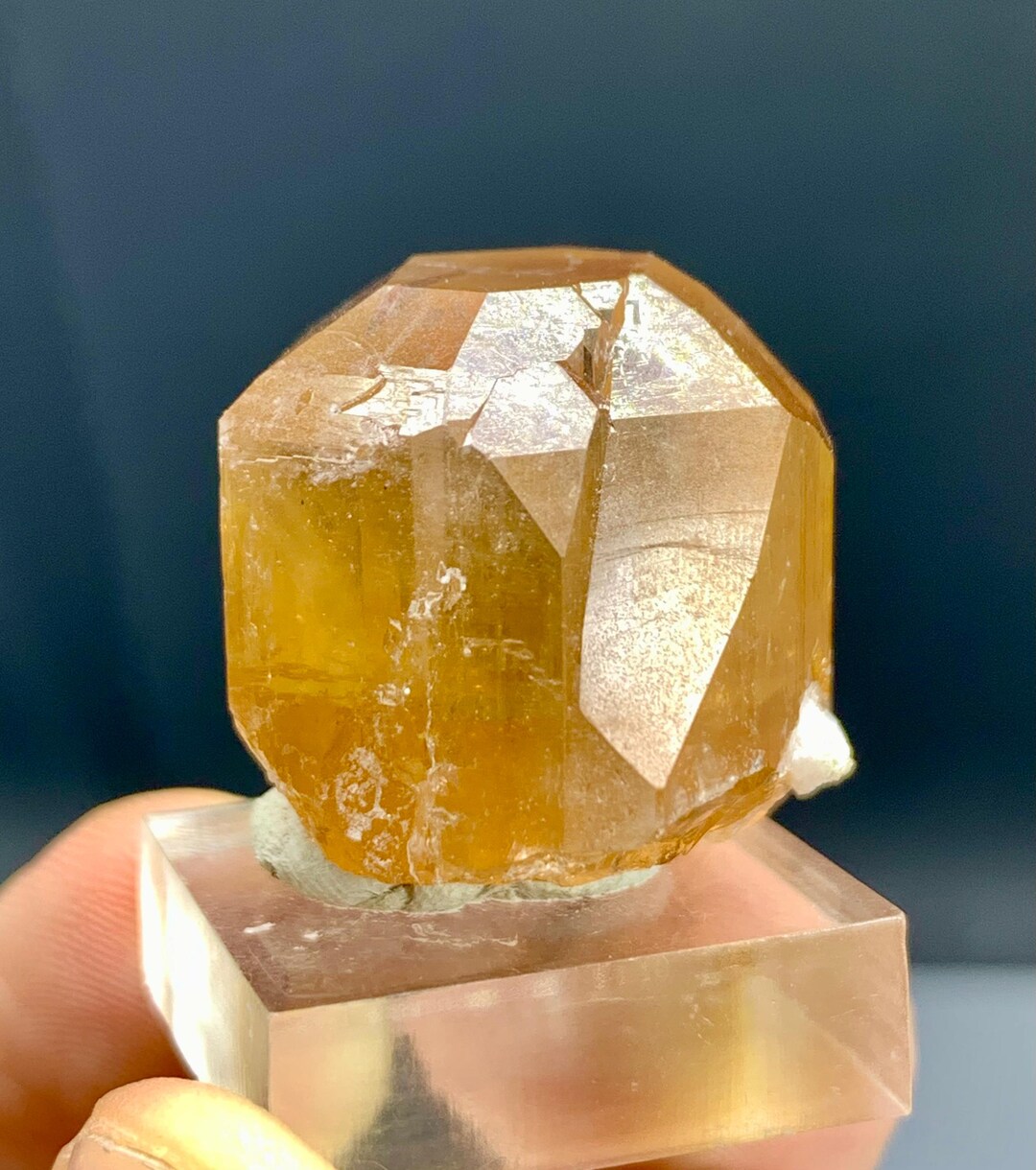 Diamond Cut Terminated Golden Color Topaz Crystal From Pakistan - 32 ...