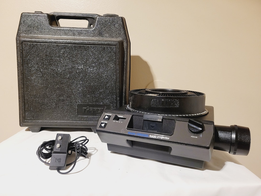 Kodak Carousel 4600 Slide Projector Serviced Fully Functional See Video ...