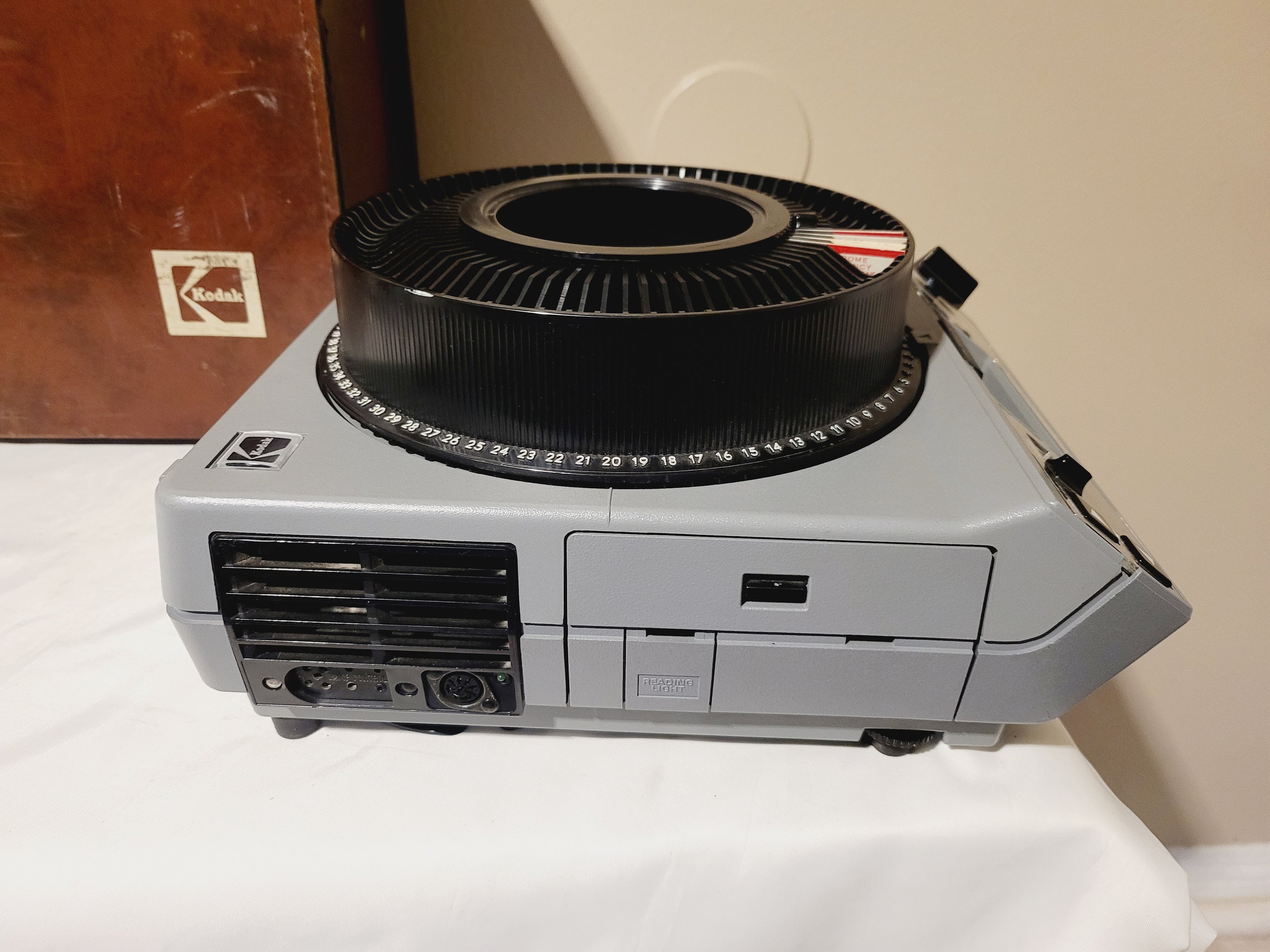 Kodak Ektagraphic III A Carousel Slide Projector Tested Works See Video ...