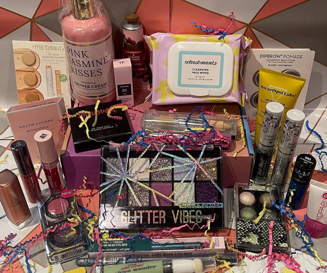 Mixed Sizes Mystery Beauty Scoop Makeup, Skincare and More Full Size ...