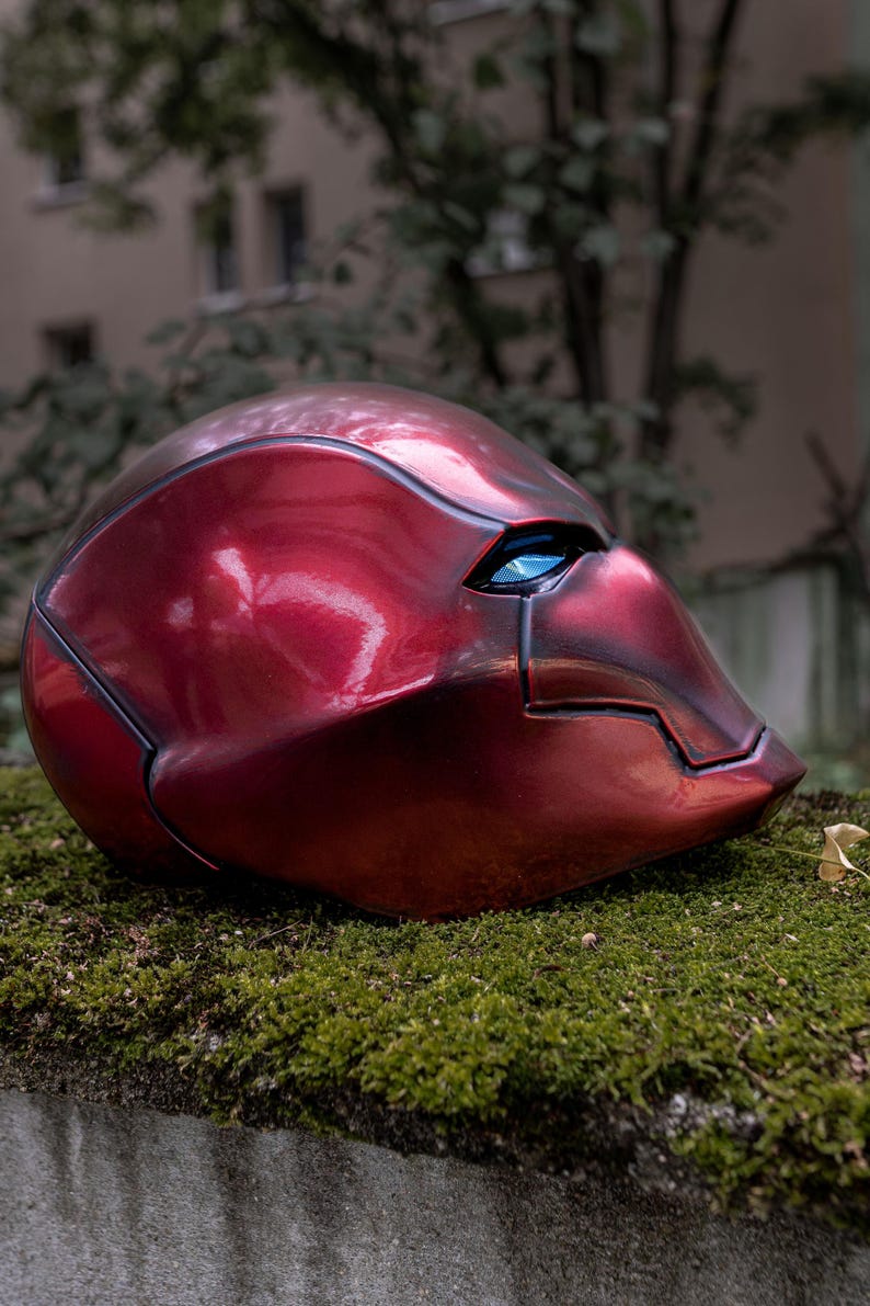 Red Hood Mask – DC Cosplay Helmet With LED Eyes & Premium Paint Finish ...