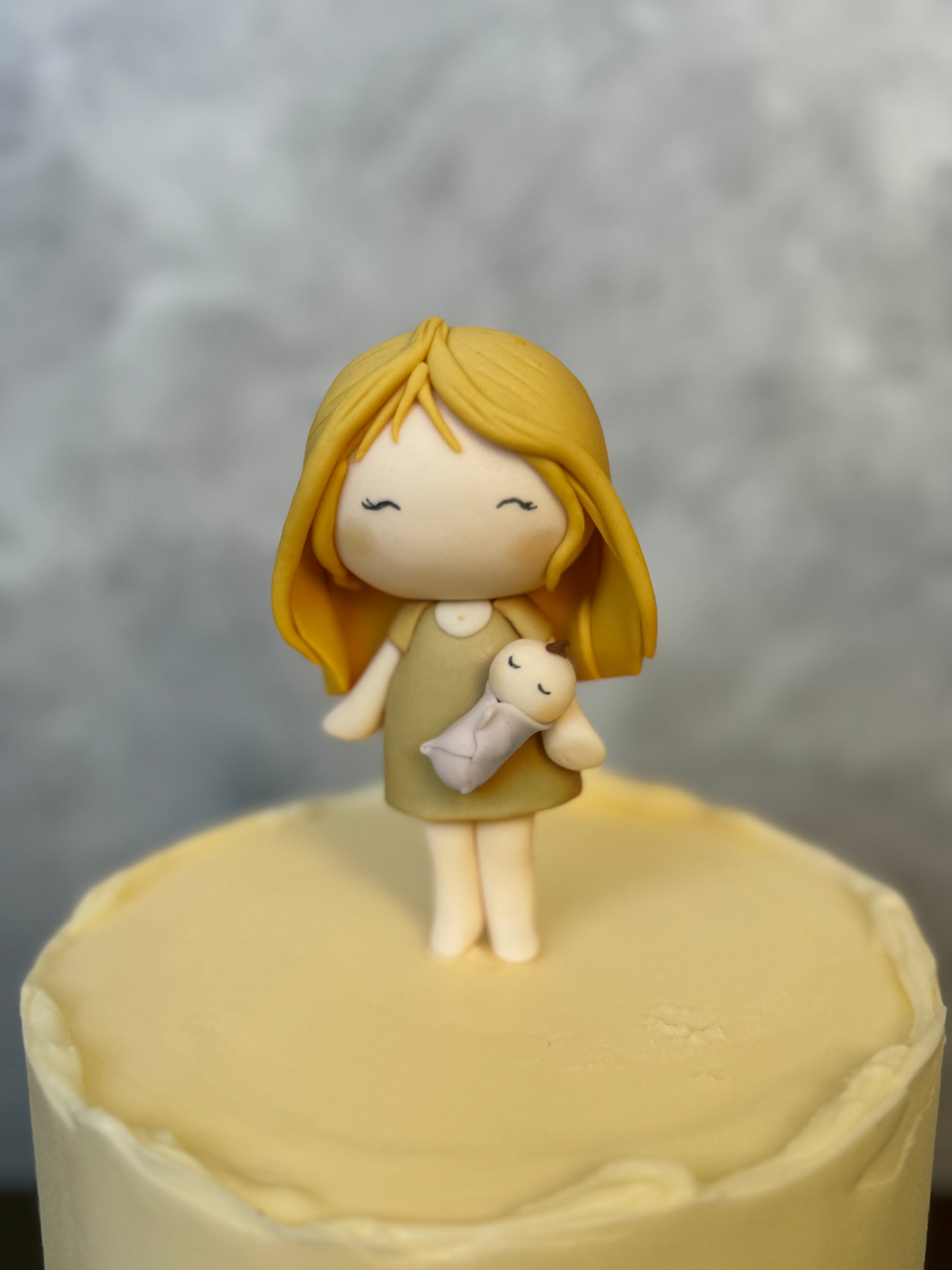 Mom and Baby Cake Topper , Mom Cake Topper , Customized People Cake ...