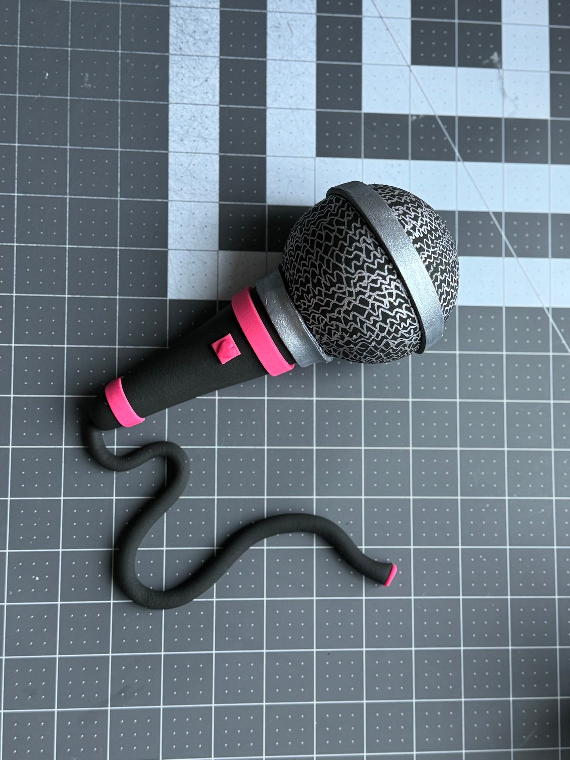 Fondant Microphone Cake Topper , Music Cake Decoration, Party ...