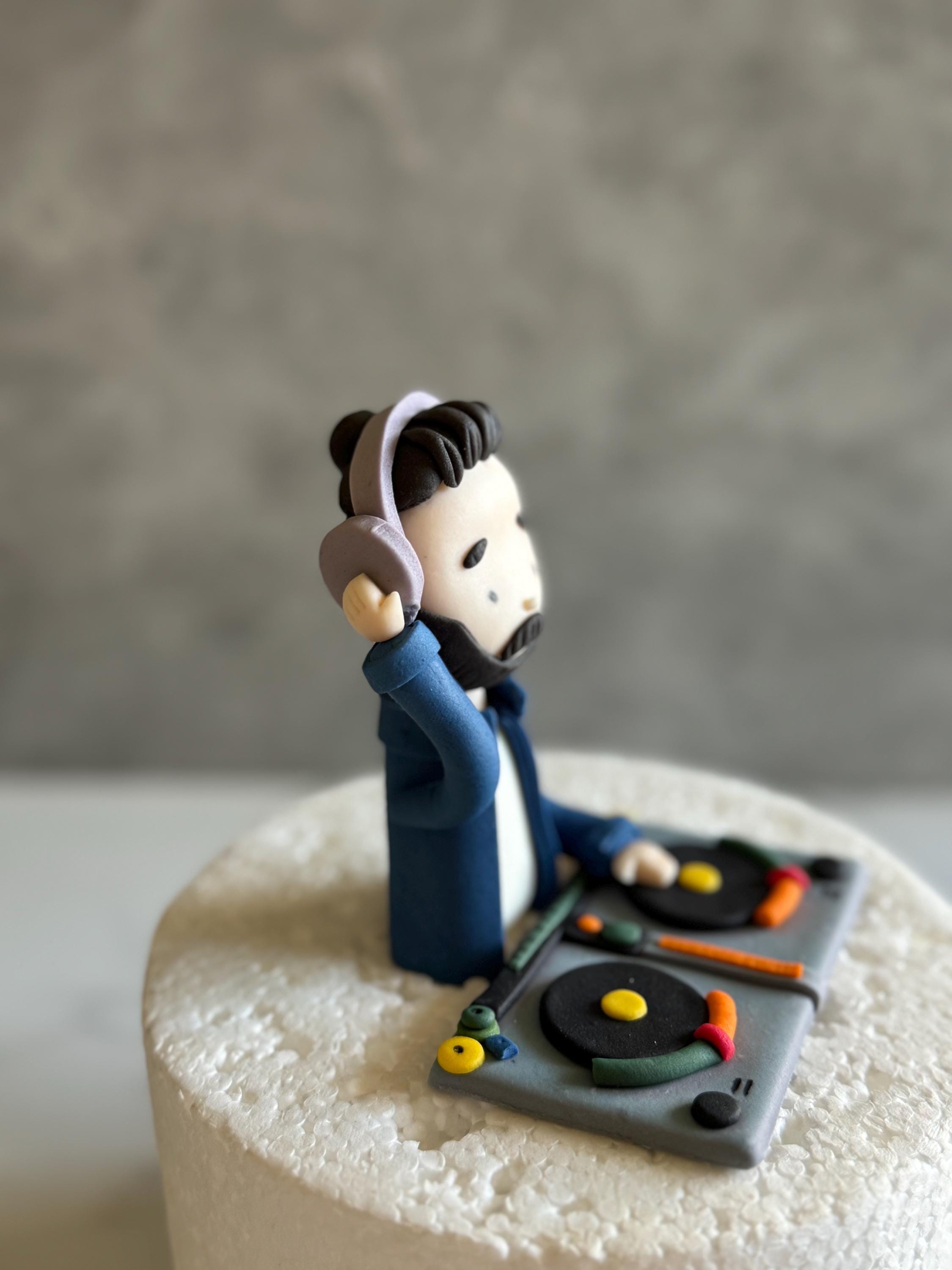 Personalized DJ Cake Topper: Edible Music Theme Decoration - Etsy