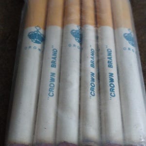 CROWN BRAND Puff CIGARETTES Vintage Dimestore Novelty toy / Unopened ...