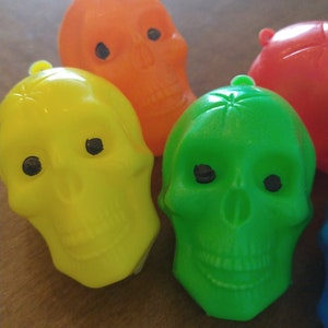 3pc Vintage Plastic Skull Containers / New Old Stock / Use as Party ...