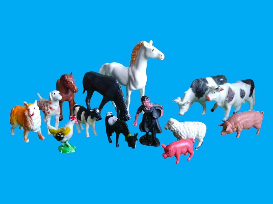 15pc Various FARM ANIMALS Plastic Miniatures / Craft Mini Miniature Lot ...