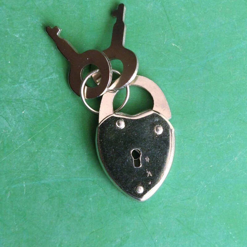 Heart Shaped Locks With Keys - Etsy