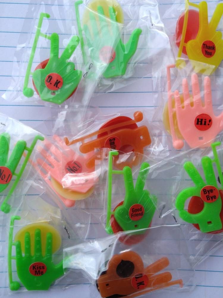 5pc Vintage Waving Hand Novelty Toy / new old stock Hong | Etsy