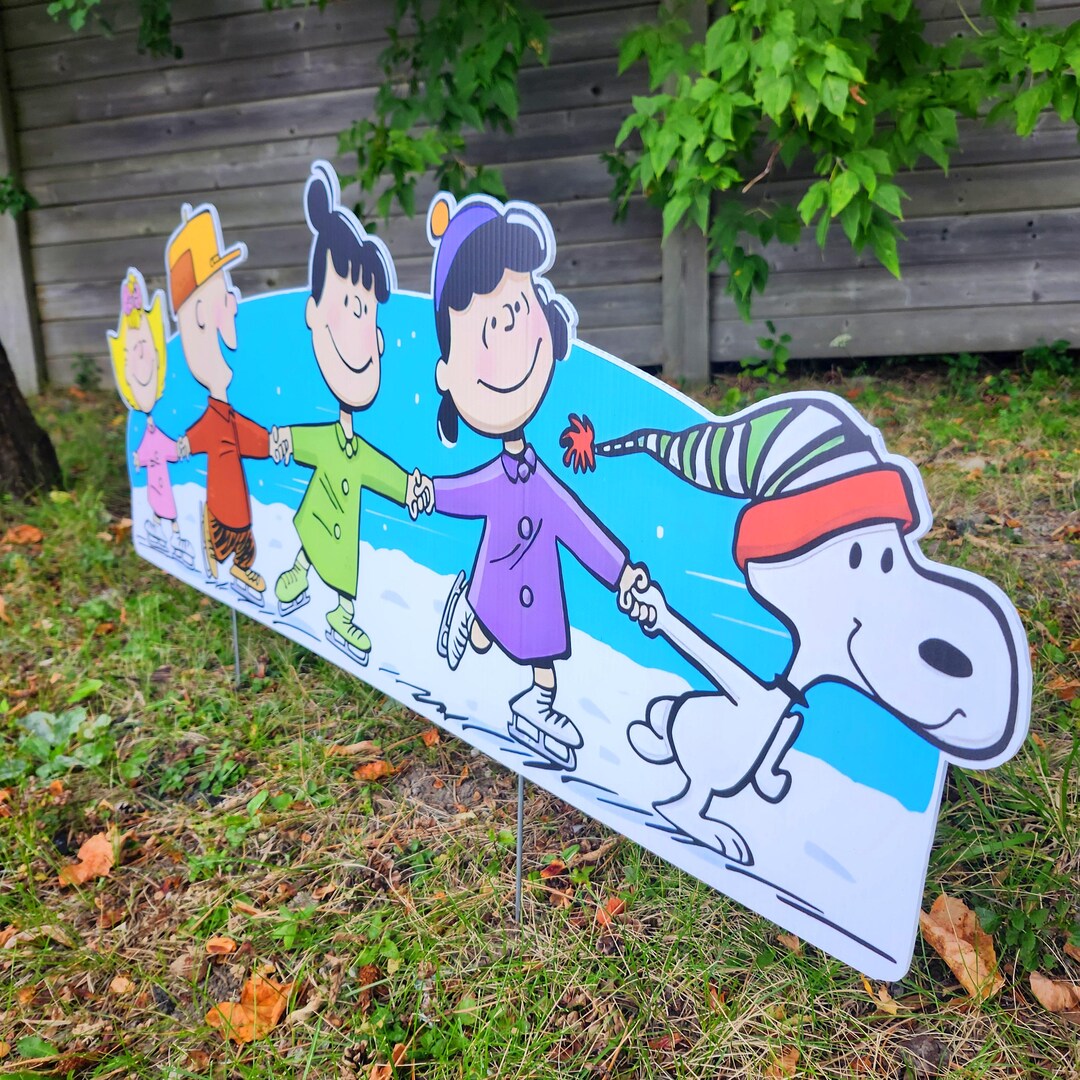 Big Decor Christmas Decoration Lawn Yard Peanuts Christmas Skating ...