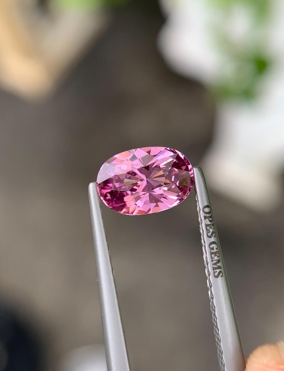 1.15 Carats Natural Hot Pink Spinel Oval Gemstone, Sri Lanka Origin ...