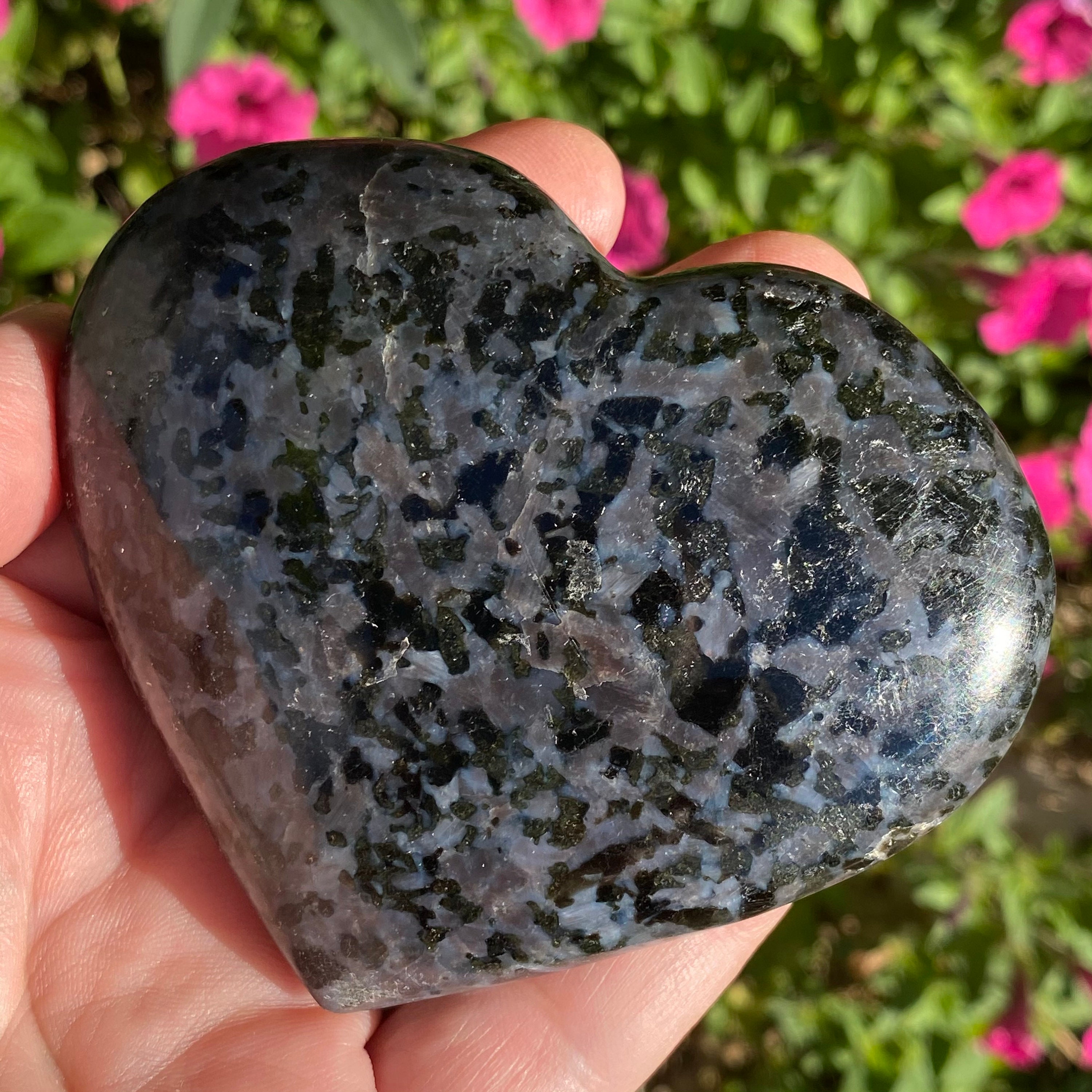 Black Gray Gabbro Granite Heart Shape Carved Crystal Mineral | Etsy
