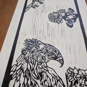 California Common Black Hawk, Clover, Poppy - Etsy