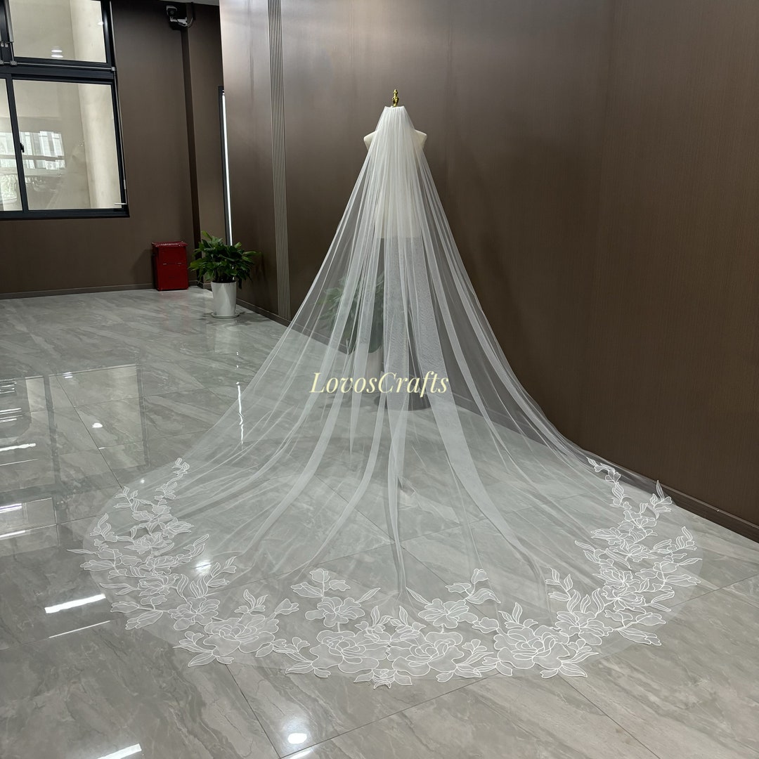 Stunning Floral Wedding Veil Cathedral Bridal Veil Flower Wedding Veil ...