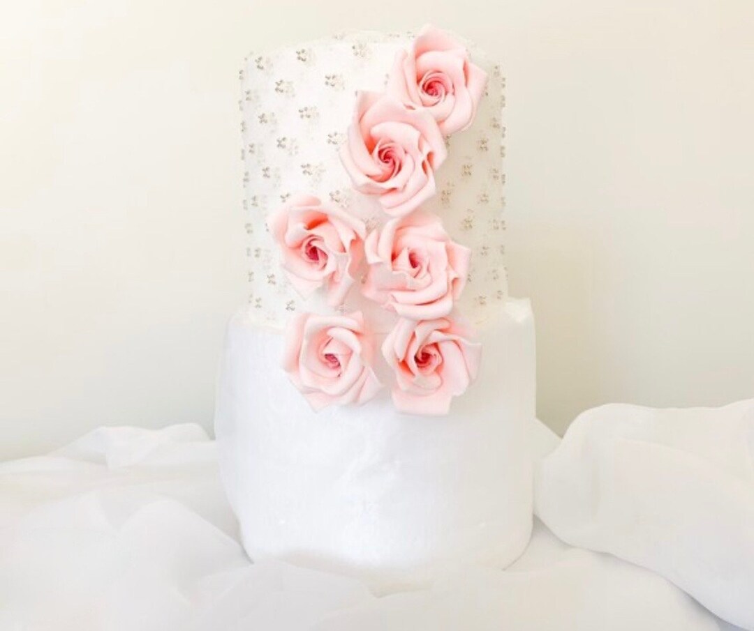 6 Gum Paste Roses | Edible Wedding Cake Topper - Etsy