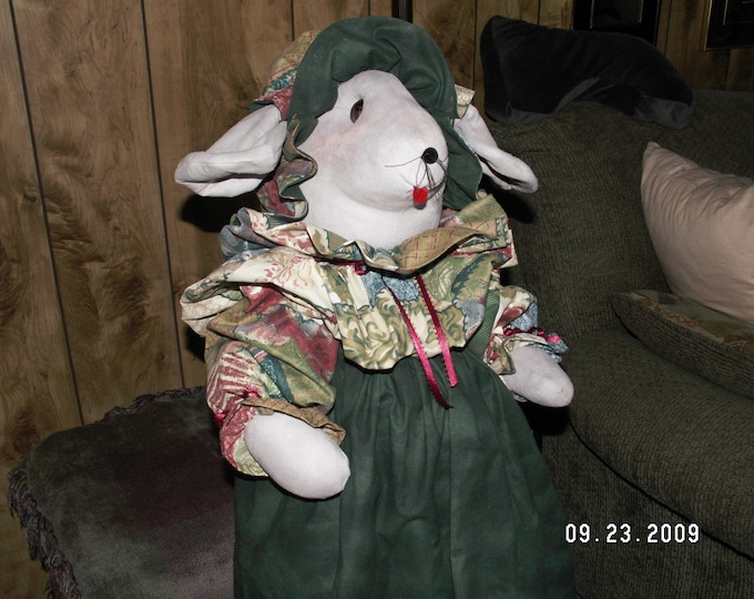 Handmade Country Mouse Vacuum Cover. Custom Made to Match Your Decor I ...