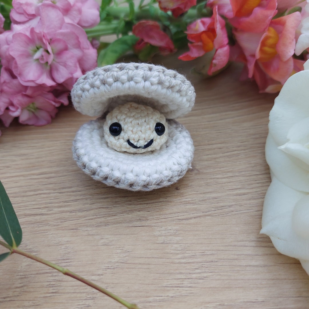 Cam the Clam Pocket Pal Crochet Pattern Amigurumi Pdf Download - Etsy