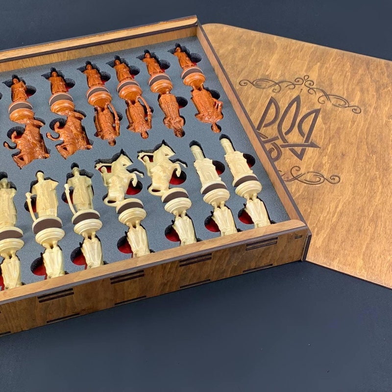 Medieval Chess Set - Etsy