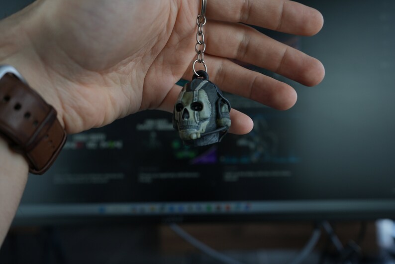 Warzone Ghost Keychain, MW2 Ghost Keychain, Call of Duty Keychain ...