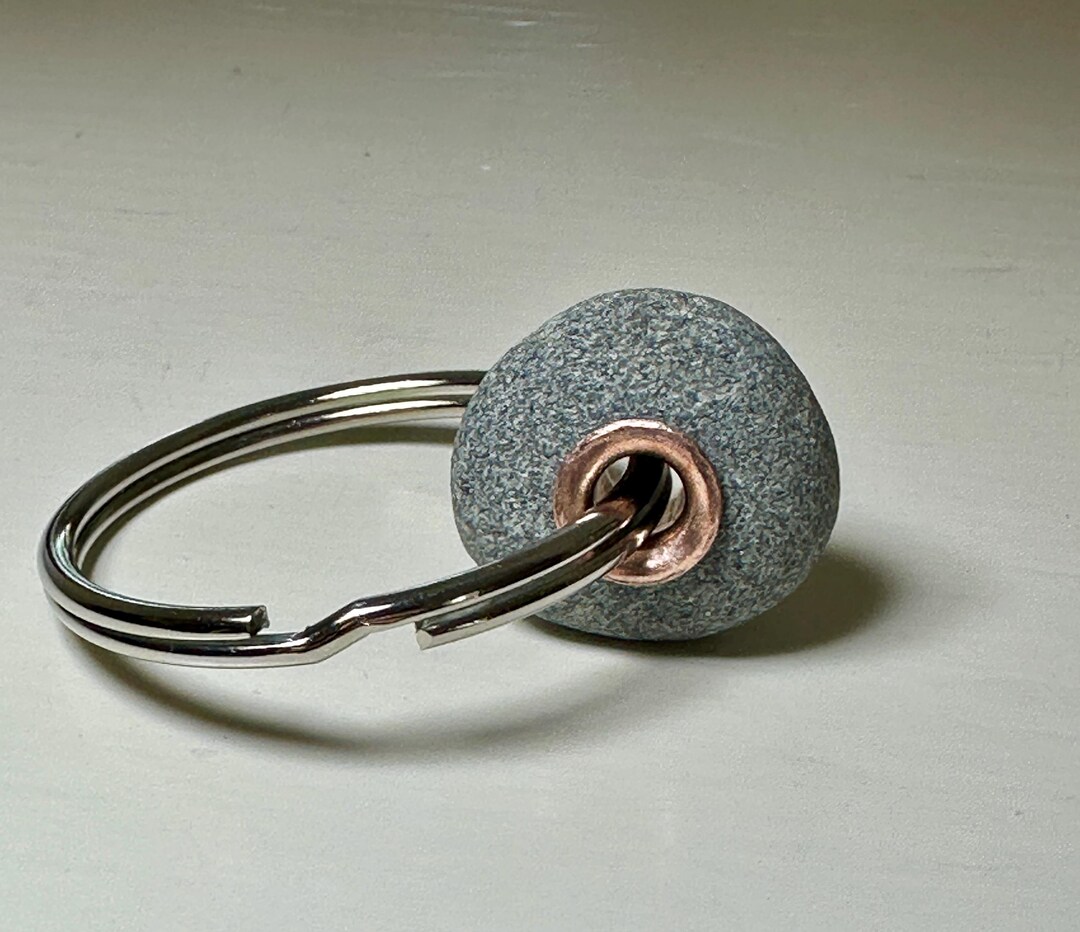 Beach Stone FIDGET Key Ring - FIDGETYGIBBET - Etsy
