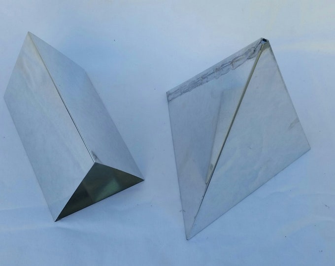 3 Sided Pyramid Candle Mold W/stand - Etsy