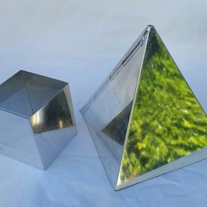 Pyramid Mold 3in X 3in - NO WICK HOLE - Etsy