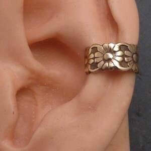 DAISY CHAIN EARCUFF Golden Brass Flower Ear Cuff Band - Etsy