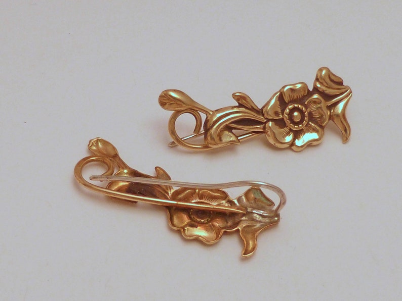 FLEUR EAR SWEEP Single Brass Flower Golden Ear Pin Earring - Etsy