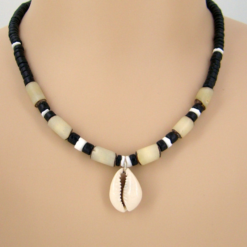Cowrie Shell Necklace - Etsy