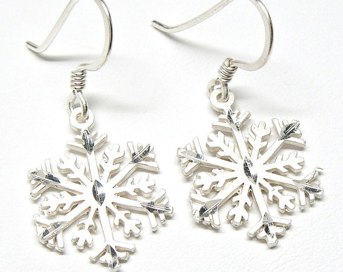 Earrings Snowflake Sterling Silver Diamond Cut Winter Dangle Ear Wires ...